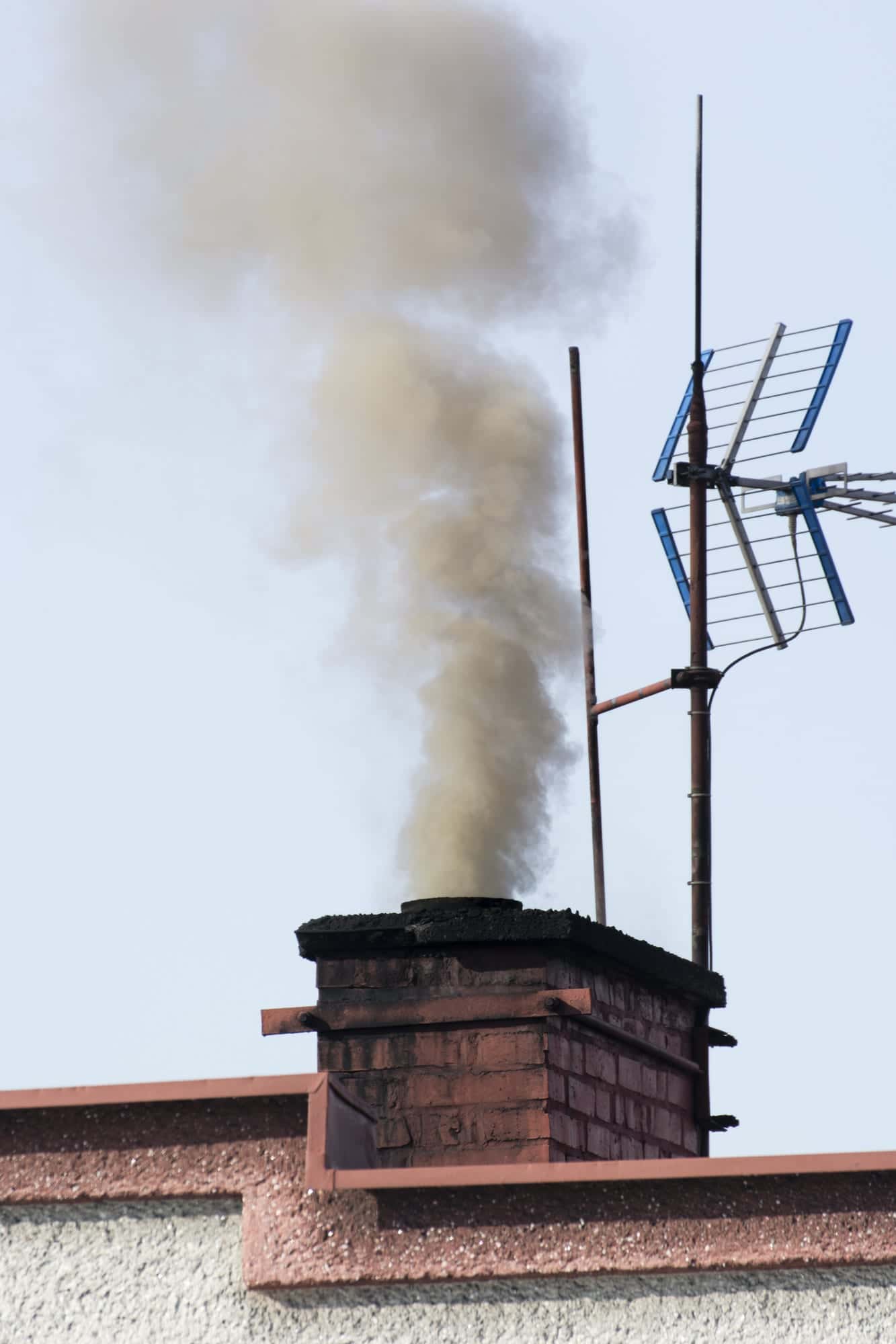 8 Benefits of Hiring a Chimney Sweep Professional